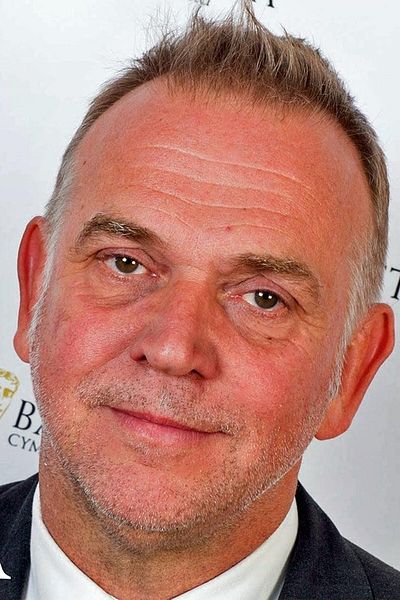 Marc Evans - About - Entertainment.ie