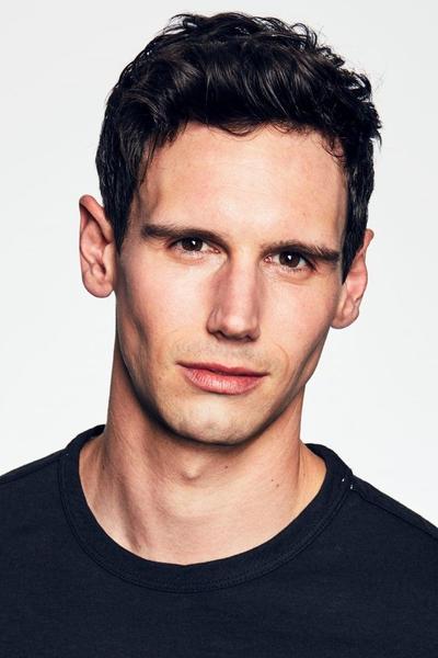 Cory Michael Smith - About - Entertainment.ie