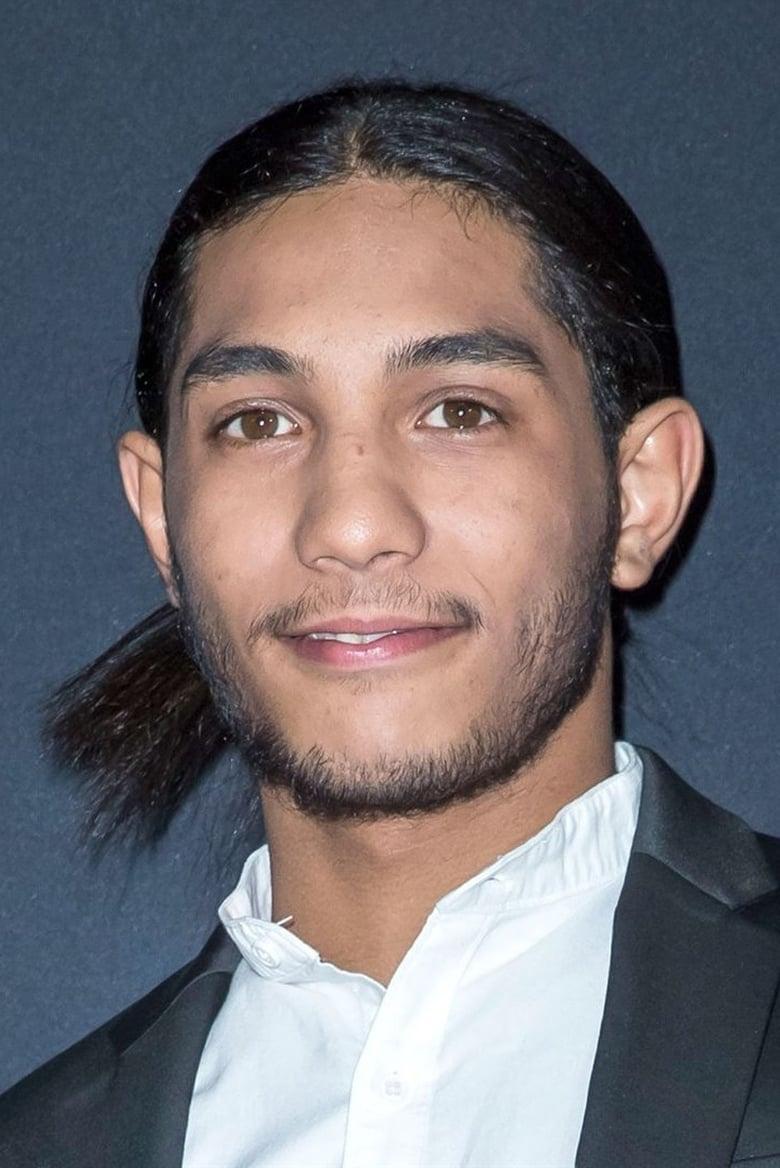 Dylan Robert - About - Entertainment.ie