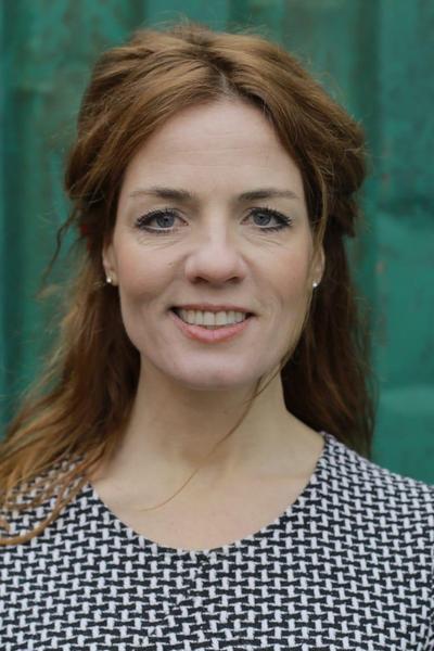 Ilse Warringa - About - Entertainment.ie