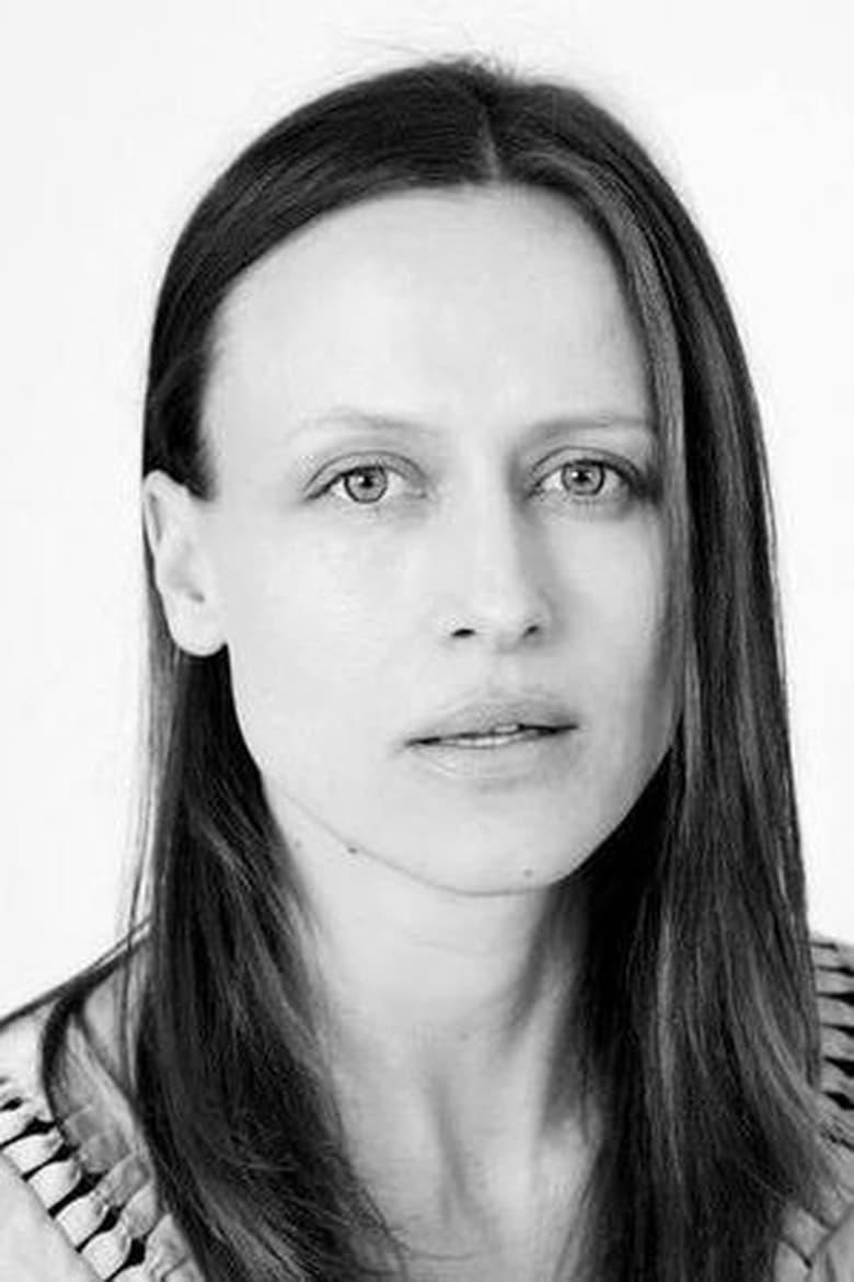 Keeley Forsyth - About - Entertainment.ie