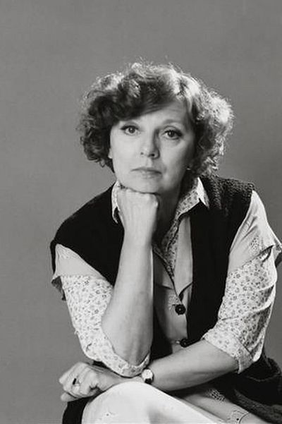 Olga Bellin - About - Entertainment.ie