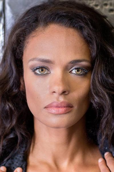 Kandyse McClure - About - Entertainment.ie
