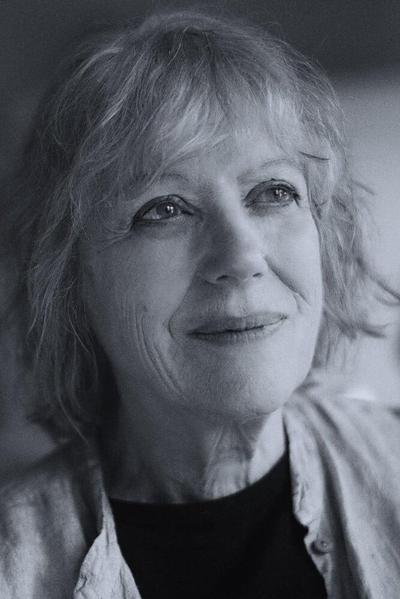 Kika Markham - About - Entertainment.ie