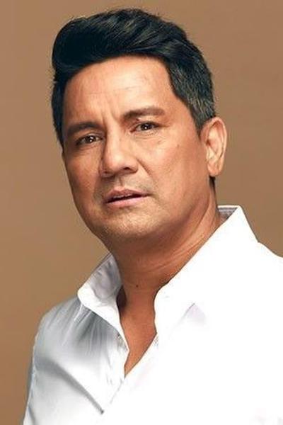 Richard Gomez - About - Entertainment.ie
