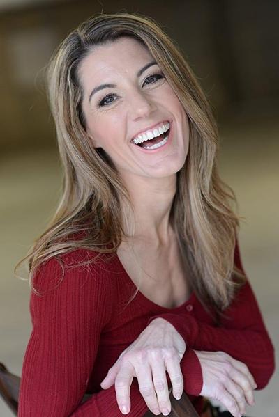 Tomi Lavinder - About - Entertainment.ie