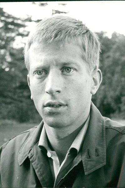 Andrew Ray - About - Entertainment.ie