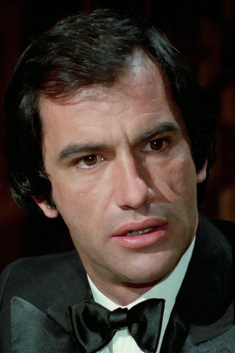 Simón Andreu - About - Entertainment.ie