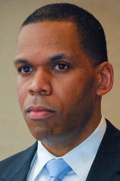 Calvin Levels - About - Entertainment.ie