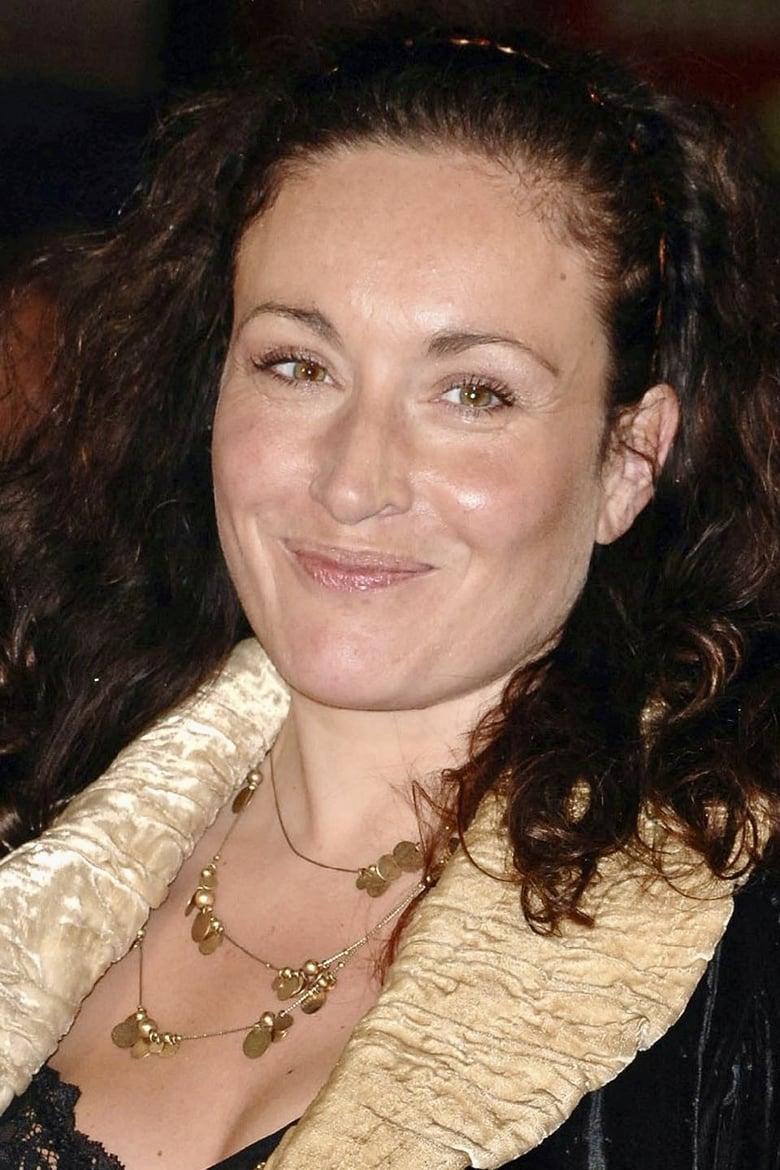 Lucy Cohu - About - Entertainment.ie
