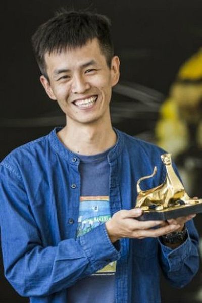 Lin Zi - About - Entertainment.ie