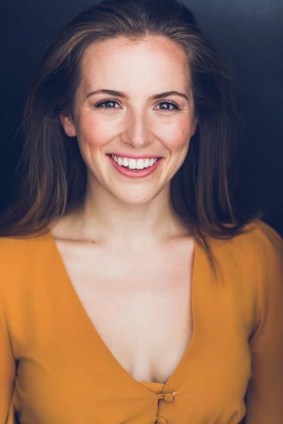 Alanna Smith About Entertainmentie 