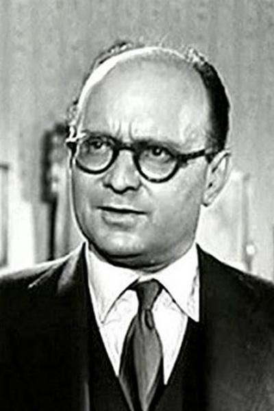 Robert Vattier - About - Entertainment.ie