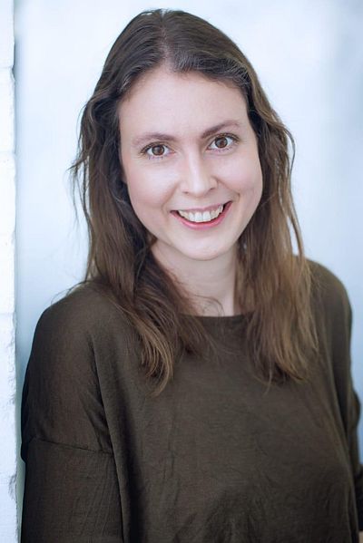 Zoe Cunningham - About - Entertainment.ie