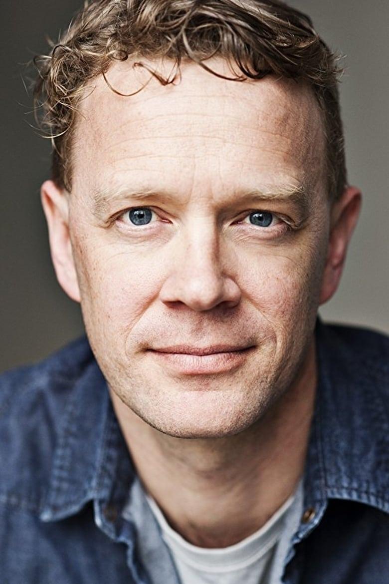 Alex Avery - About - Entertainment.ie