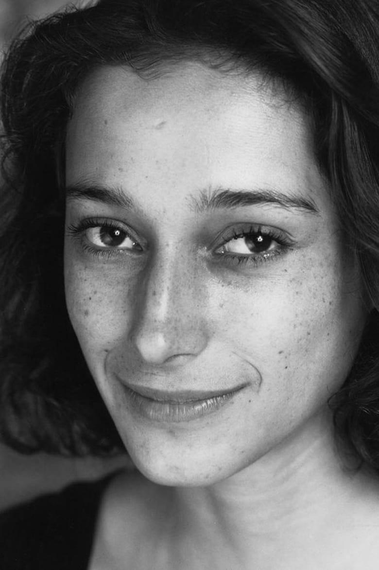 Sasha Hails - About - Entertainment.ie