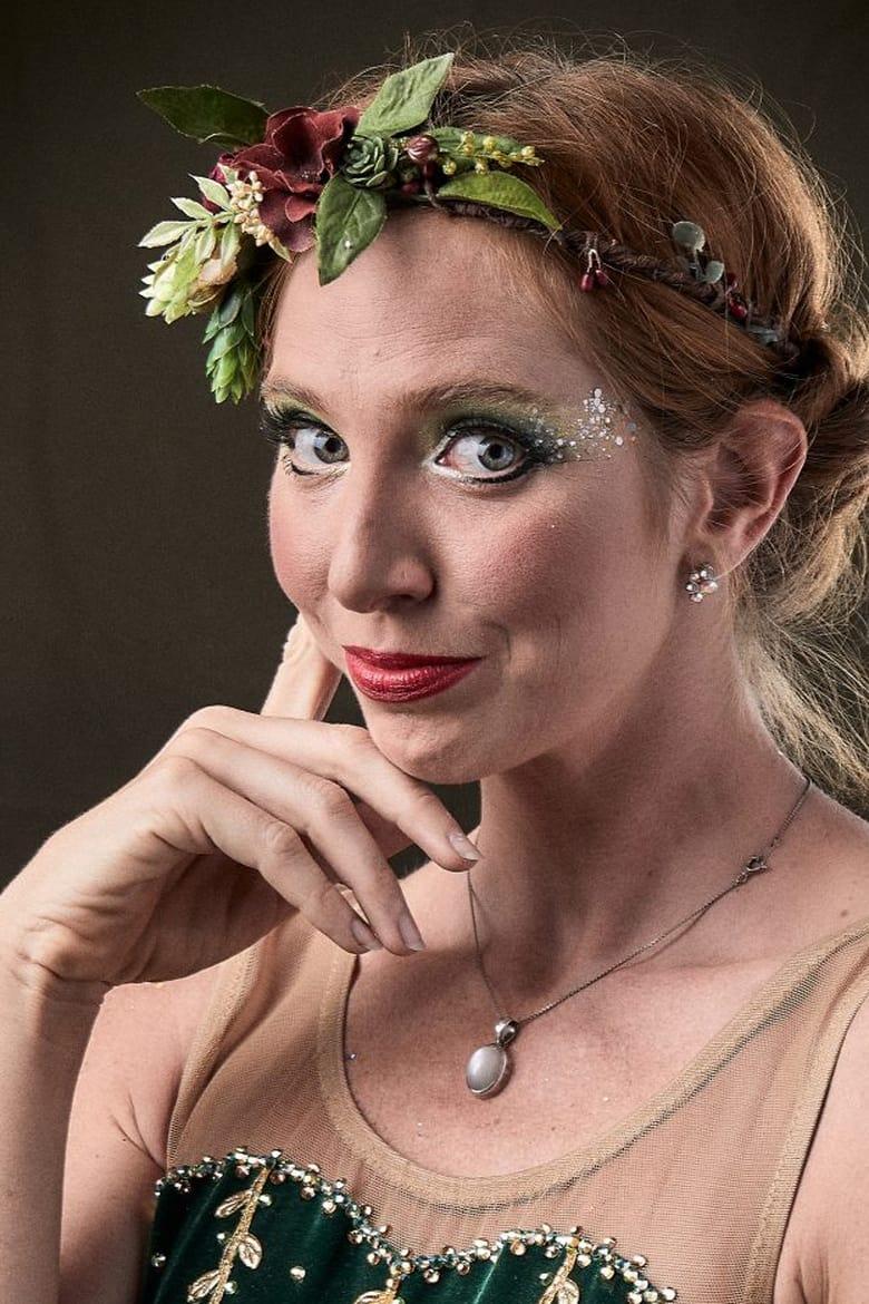 Molly Plunk - About - Entertainment.ie