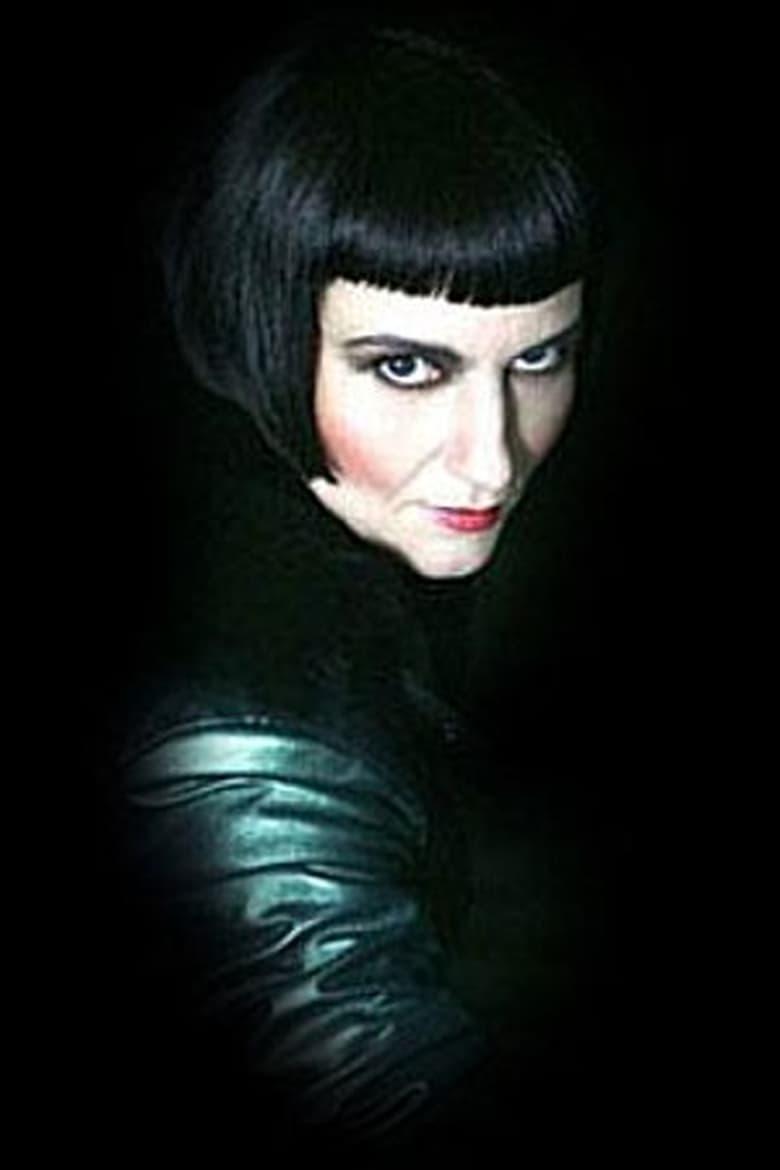 Mona Mur - About - Entertainment.ie