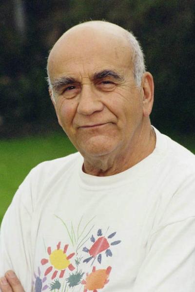 Warren Mitchell - About - Entertainment.ie