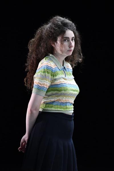 Elsa Guedj - About - Entertainment.ie