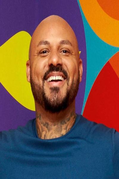 Dylan Tennant - About - Entertainment.ie