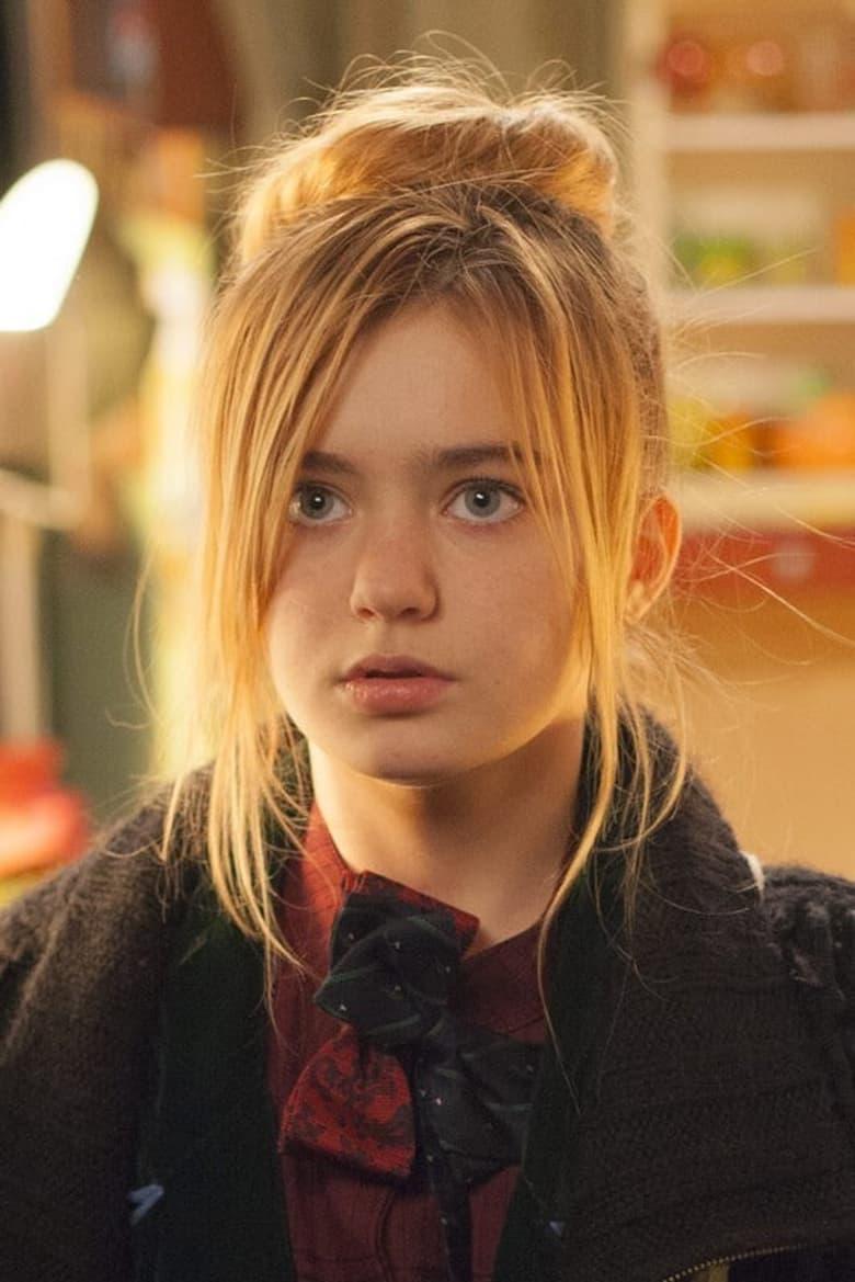 Lola Lasseron - About - Entertainment.ie