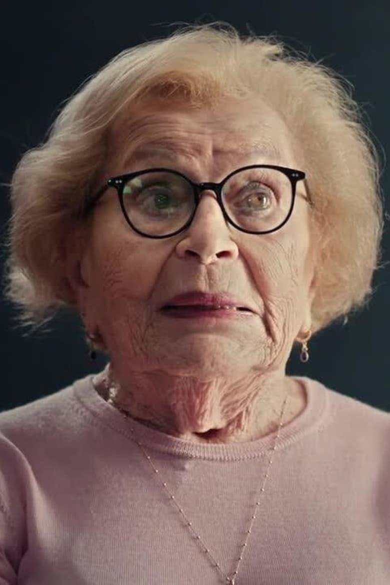 Julia Wallach - About - Entertainment.ie