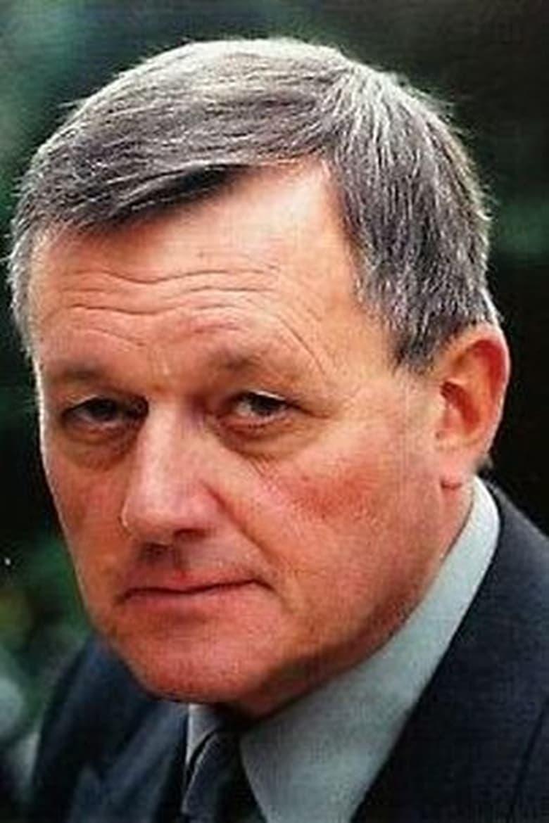 Davyd Harries - About - Entertainment.ie