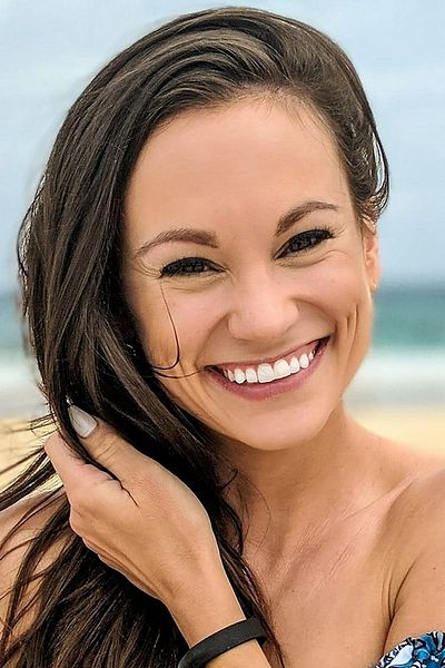 Emily Calandrelli - About - Entertainment.ie