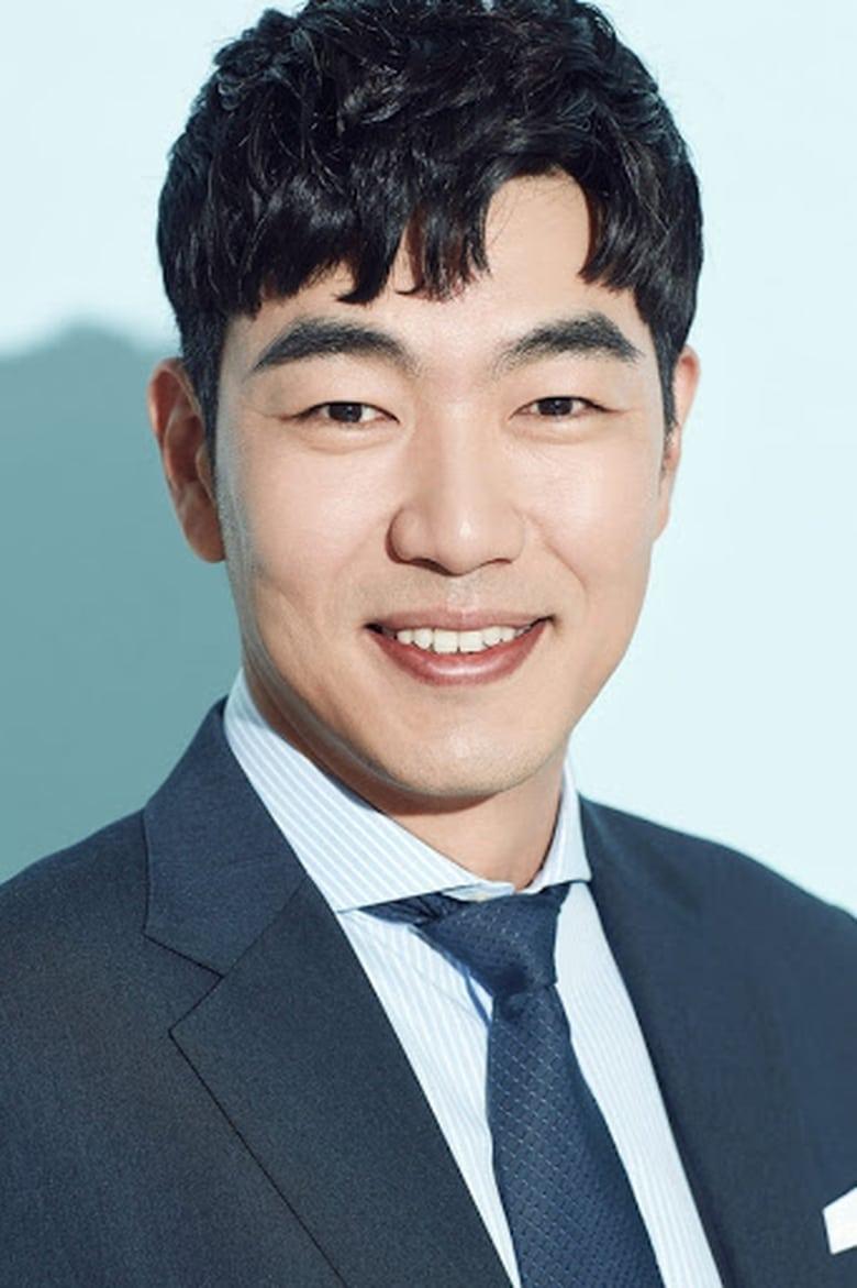 Lee Jong-hyuk - About - Entertainment.ie