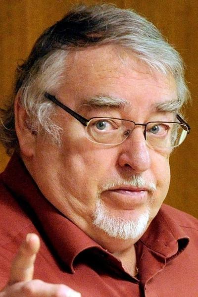 Marc Olinger - About - Entertainment.ie