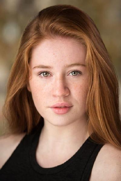 Caylin Turner About Entertainmentie