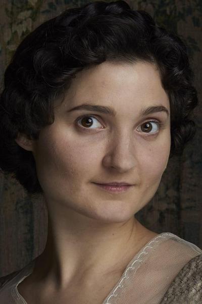 Ruby Bentall - About - Entertainment.ie