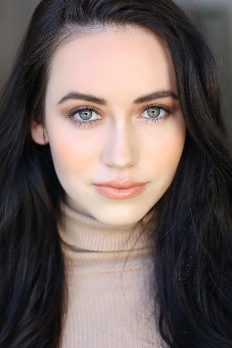 Daniela Leon - About - Entertainment.ie