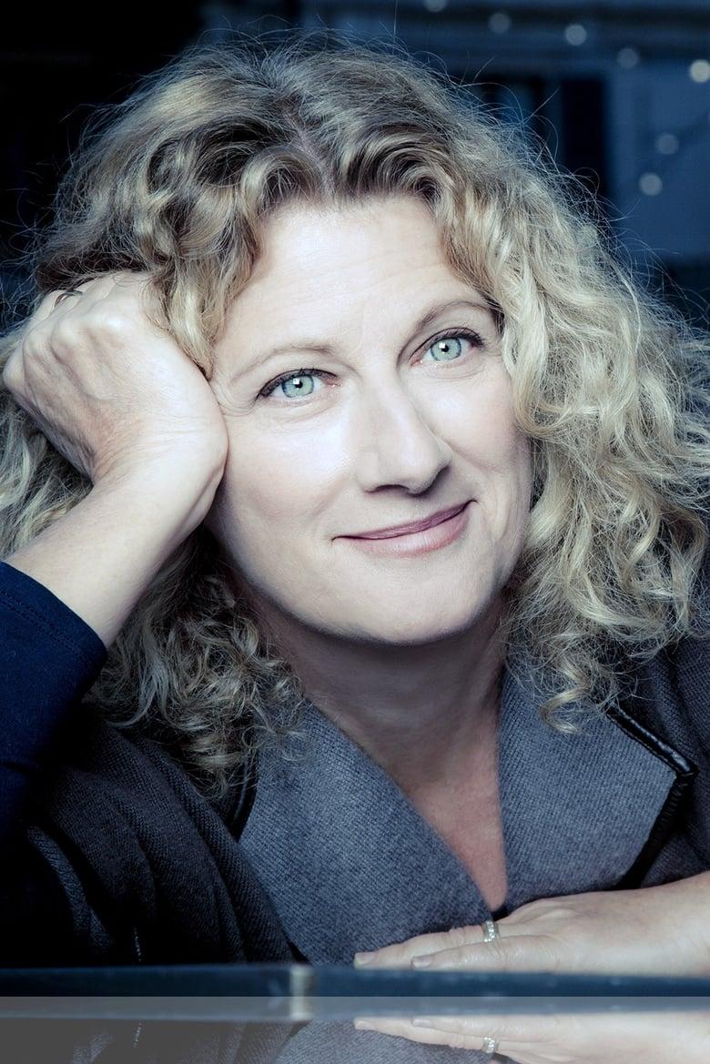 Angela Finocchiaro - About - Entertainment.ie