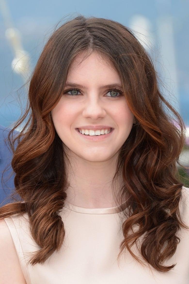 Kara Hayward - About - Entertainment.ie
