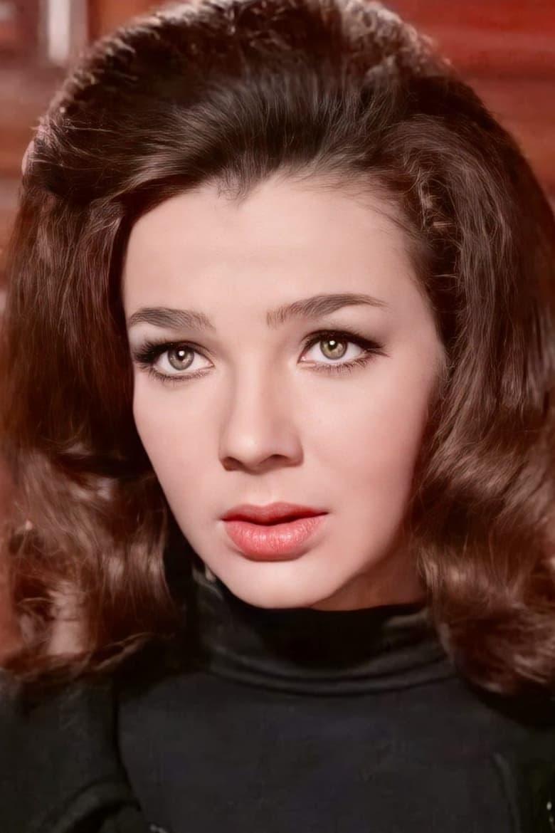 Alicia Bonet - About - Entertainment.ie