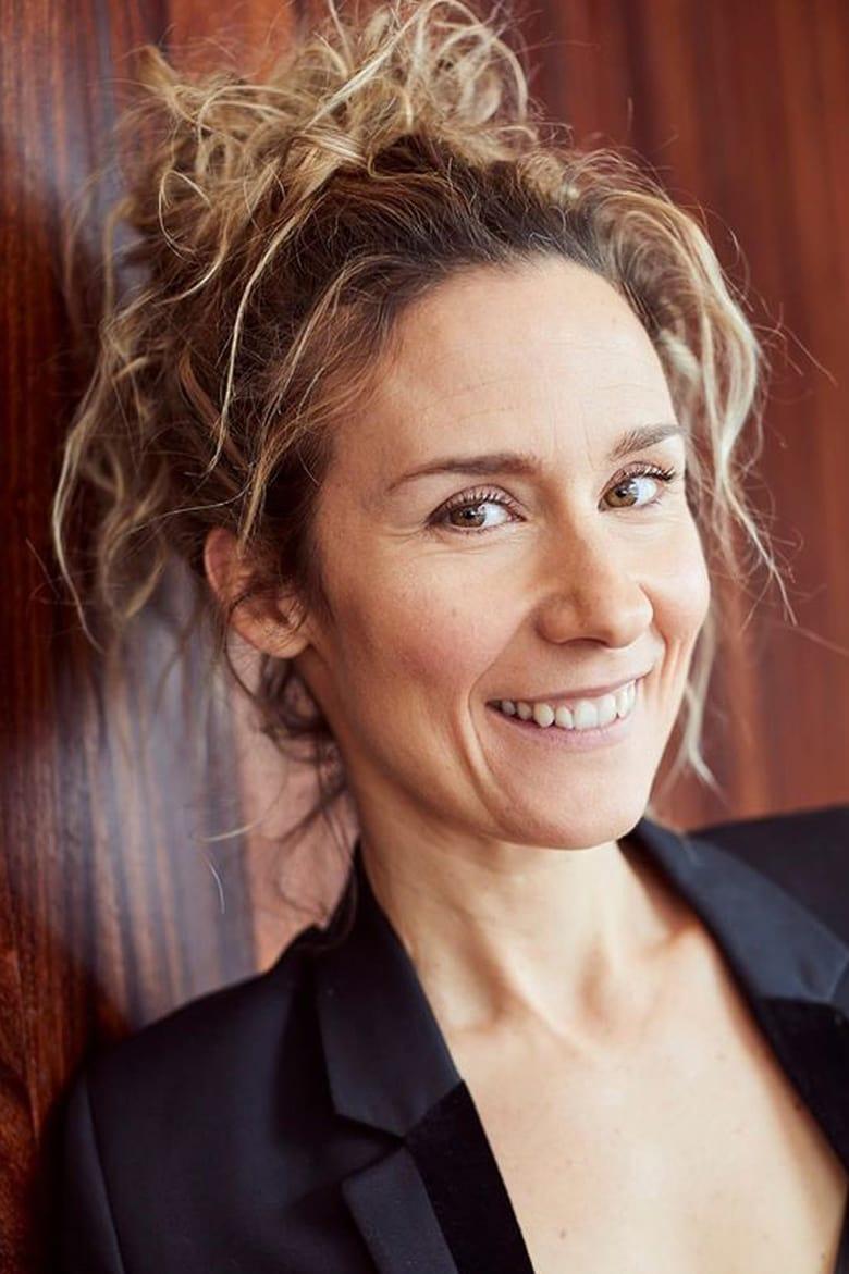 Édith Cochrane - About - Entertainment.ie