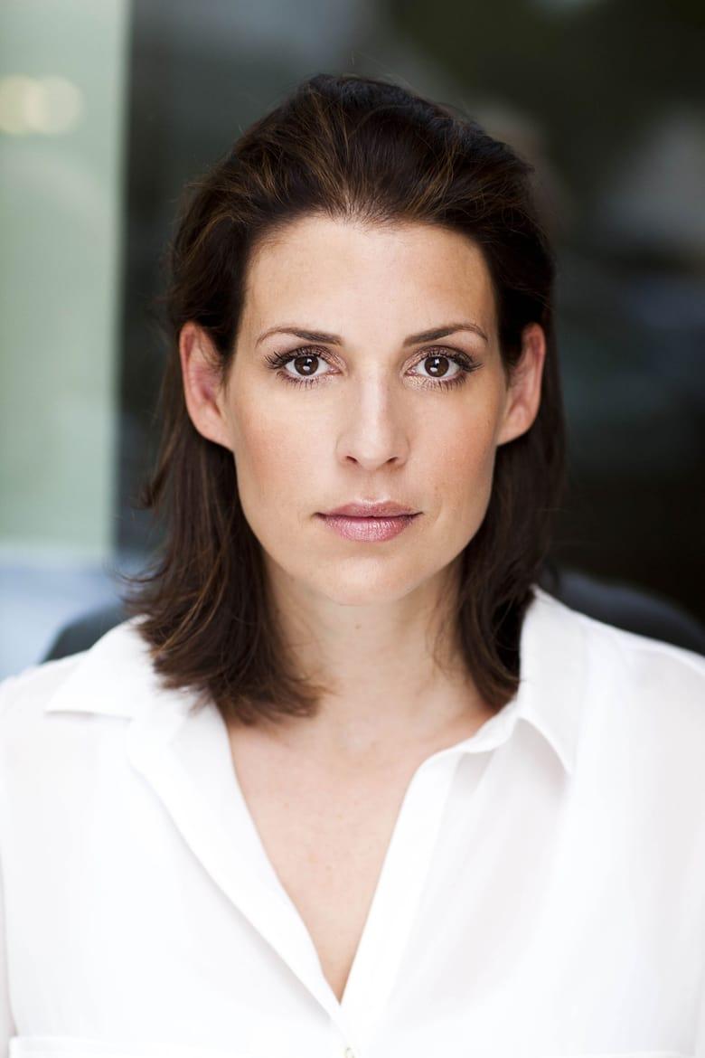 Elena Uhlig - About - Entertainment.ie