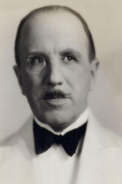 Arthur Hoyt - About - Entertainment.ie