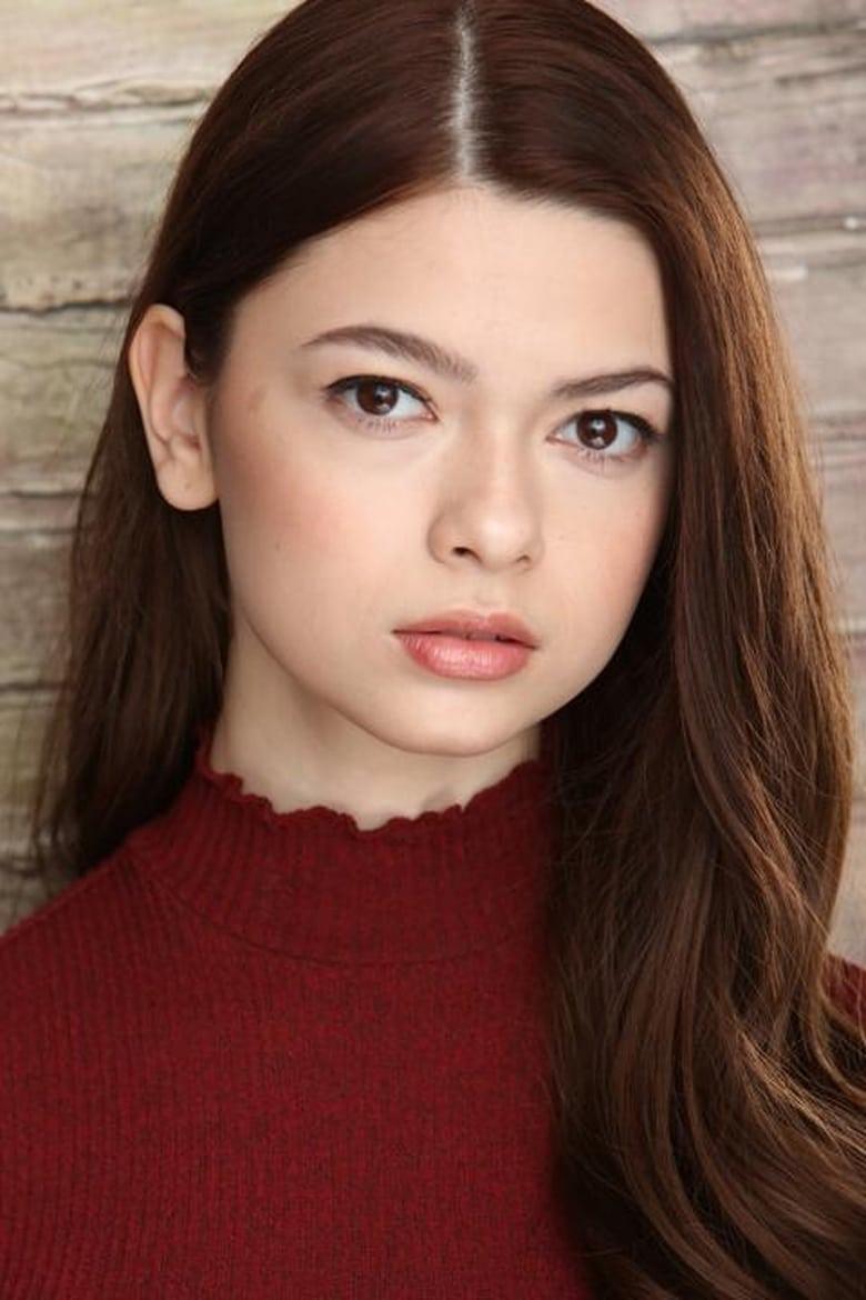 Nikki Hahn - About - Entertainment.ie