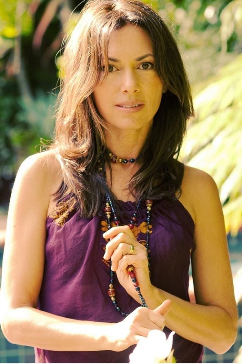 Susanna Hoffs - About - Entertainment.ie