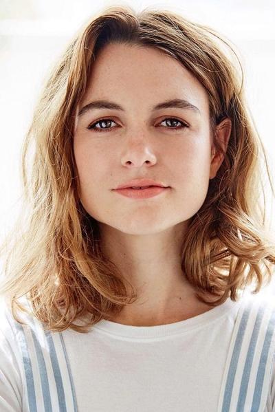 Laura Bunting - About - Entertainment.ie