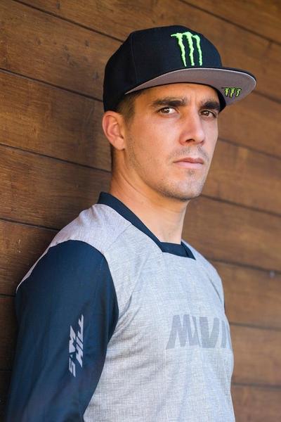 Sam Hill - About - Entertainment.ie