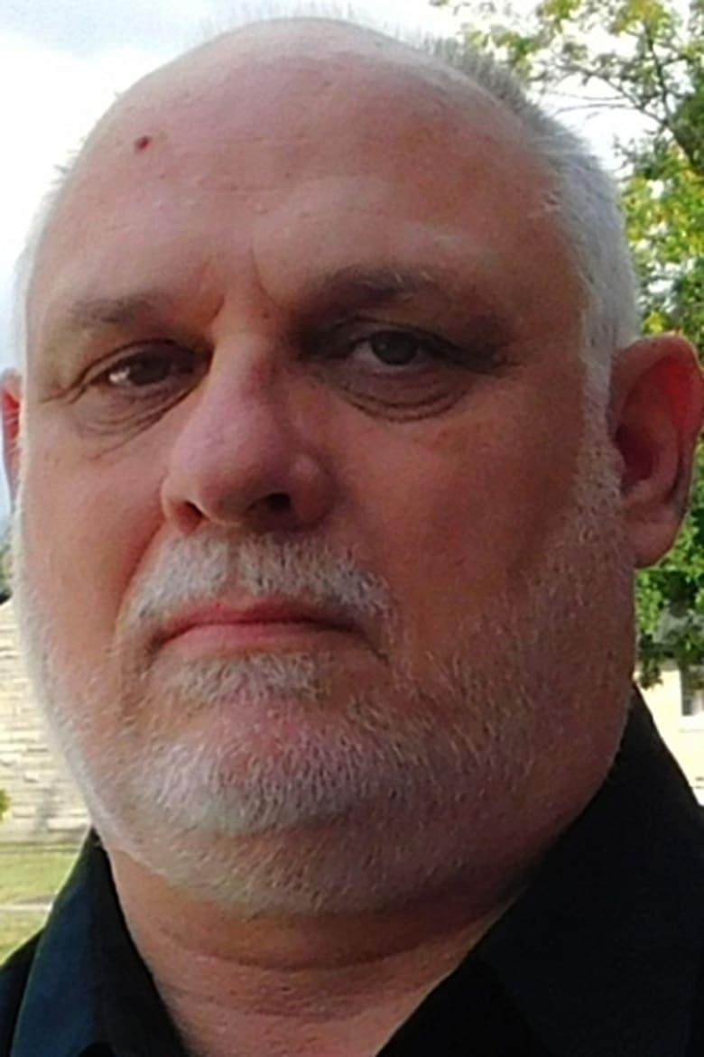 Brett Mahoney - About - Entertainment.ie