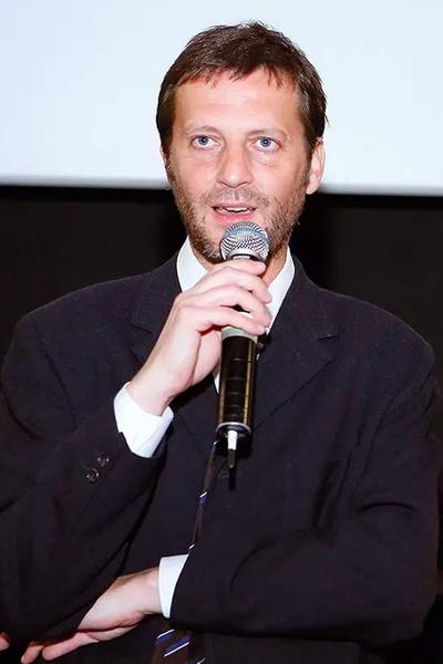 Daniel Castro - About - Entertainment.ie