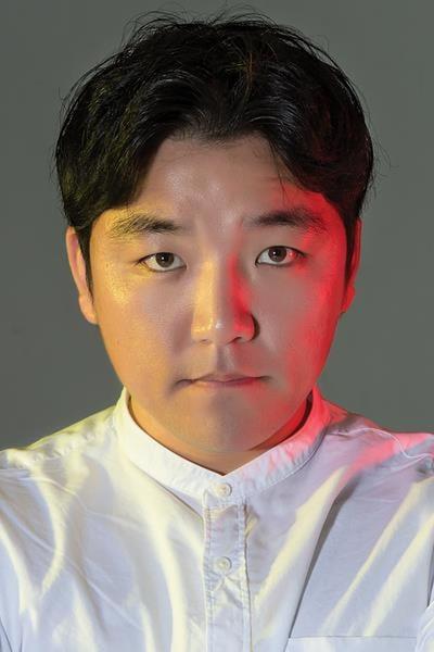 Kim Hun - About - Entertainment.ie