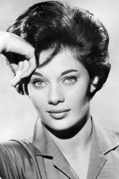 Carole Gray - About - Entertainment.ie