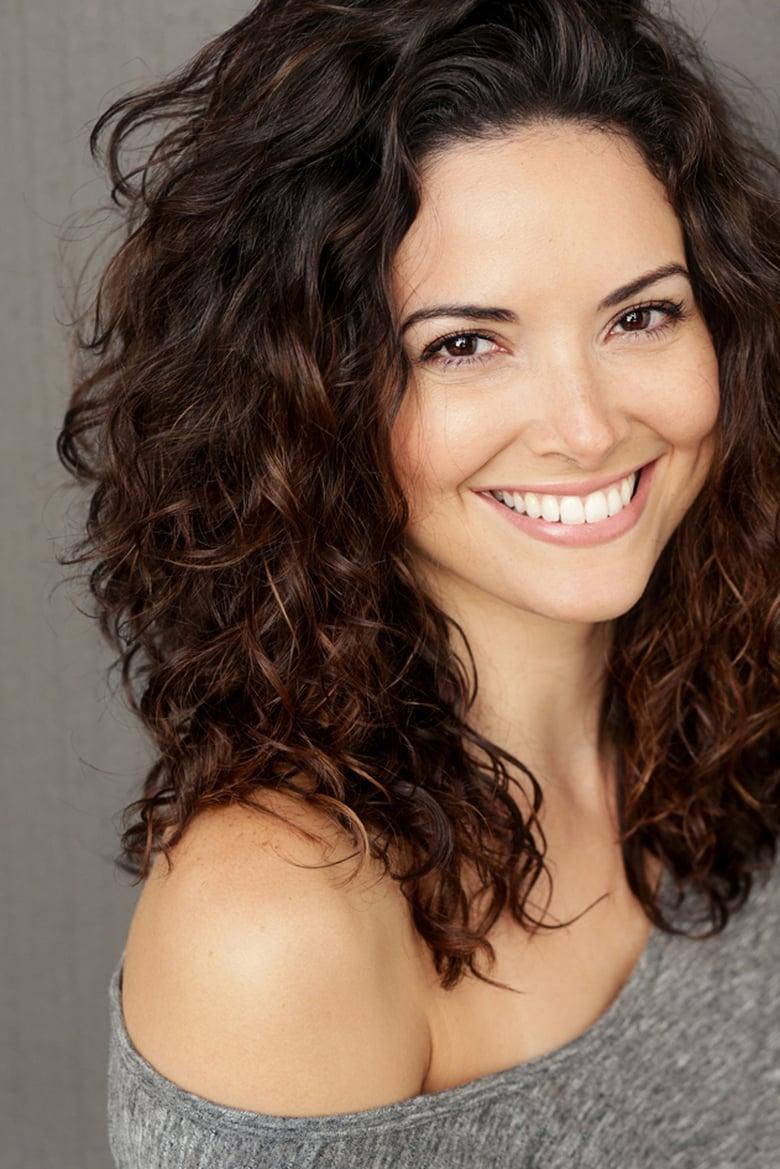 Denise Quiñones - About - Entertainment.ie