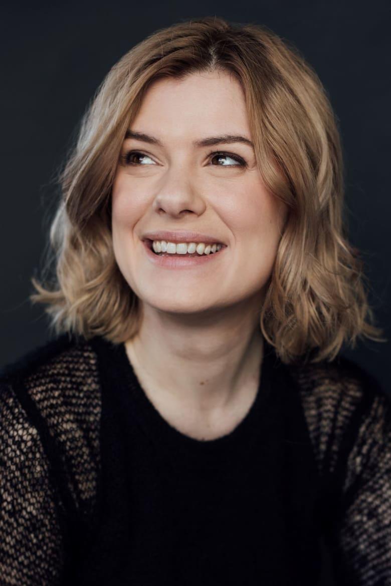Anna Maguire - About - Entertainment.ie